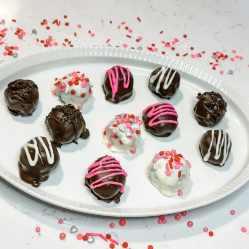 Easy Oreo Truffle Balls Recipe | This Blue Dress